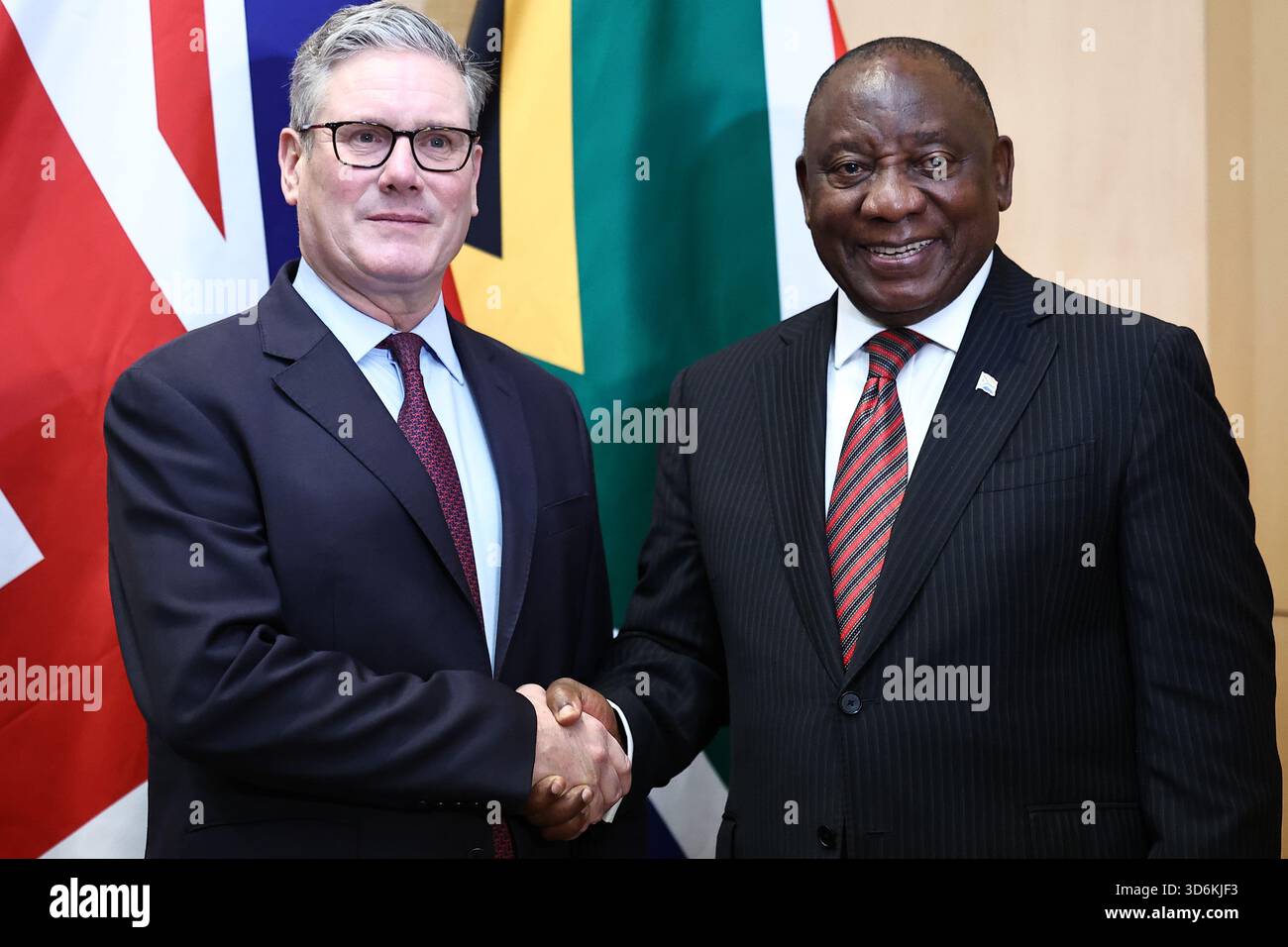 Keir starmer meets cyril ramaphosa hi-res stock photography and images ...