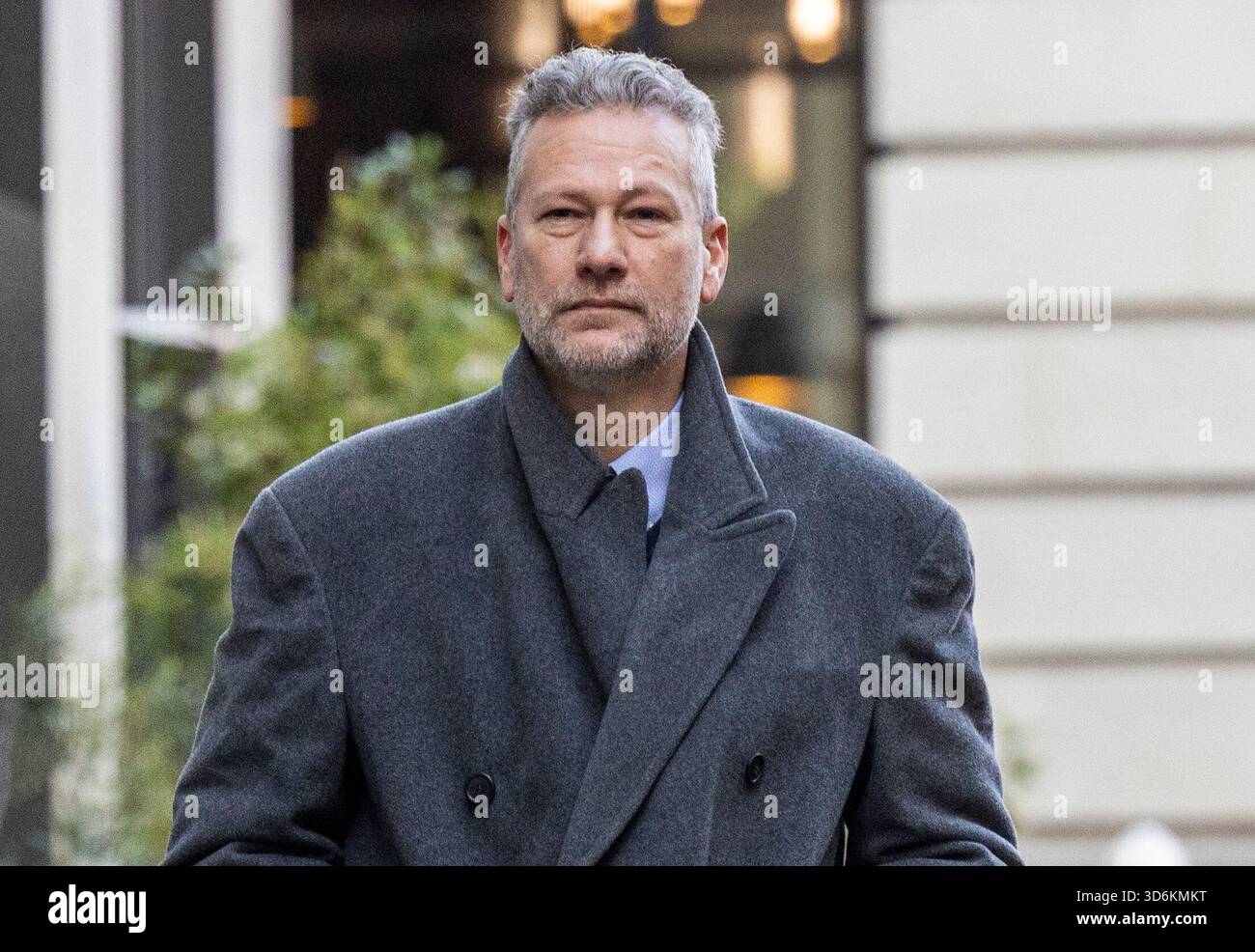 Give bribes hi-res stock photography and images - Alamy