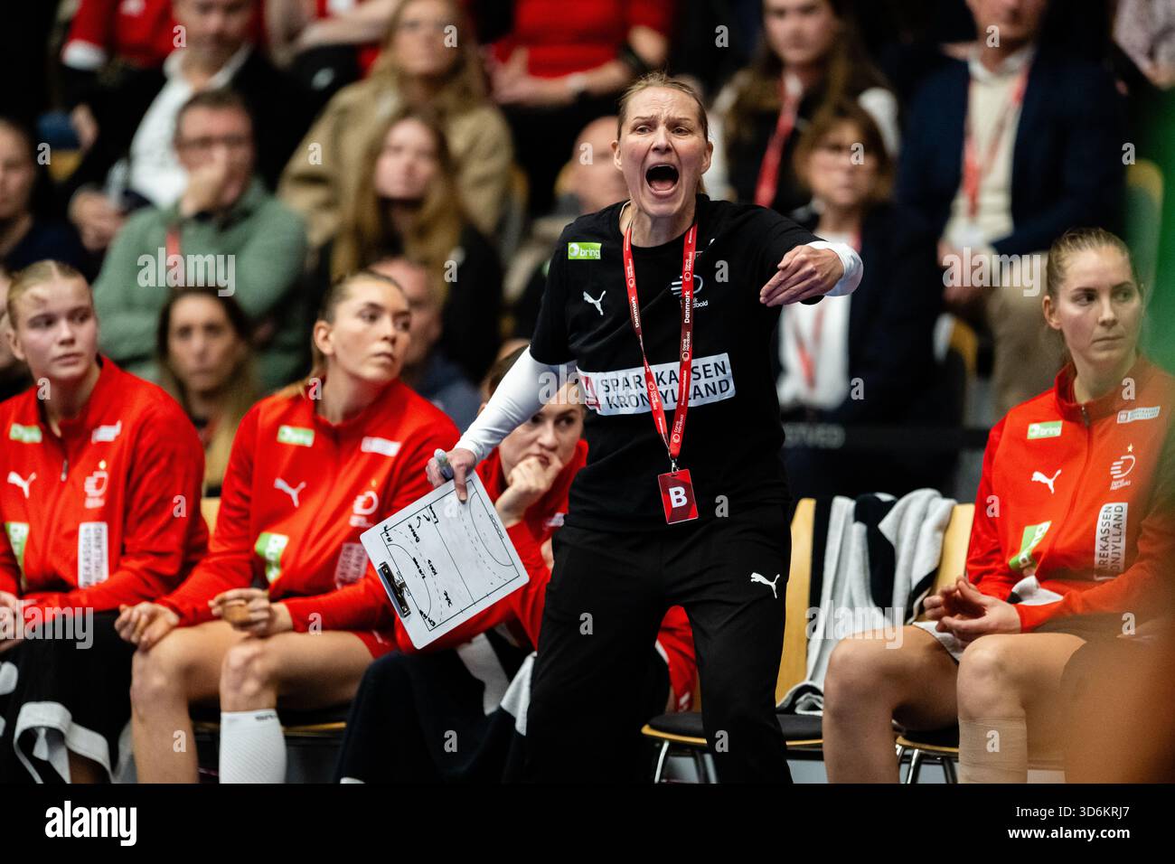 Naestved, Denmark. 20th, November 2025. Head coach Helle Thomsen of ...