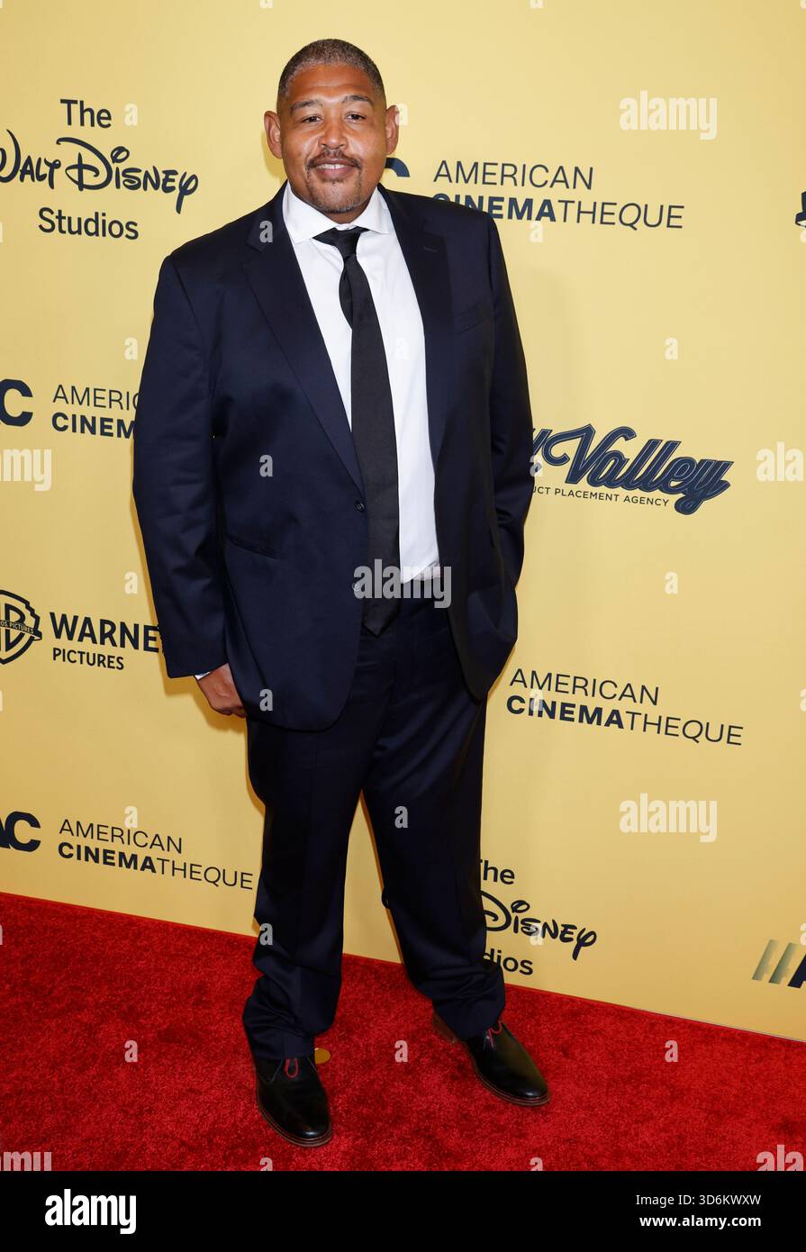 Omar Benson Miller arrives at the 39th American Cinematheque Awards at ...