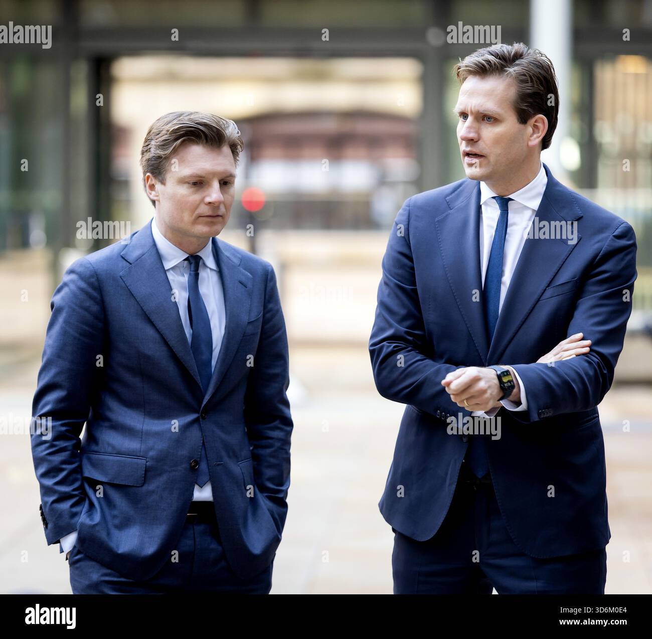 THE HAGUE - Ruben Brekelmans, outgoing Minister of Defense, and Vincent ...