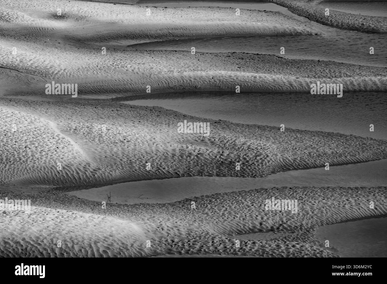 Ridge contour Black and White Stock Photos & Images - Alamy