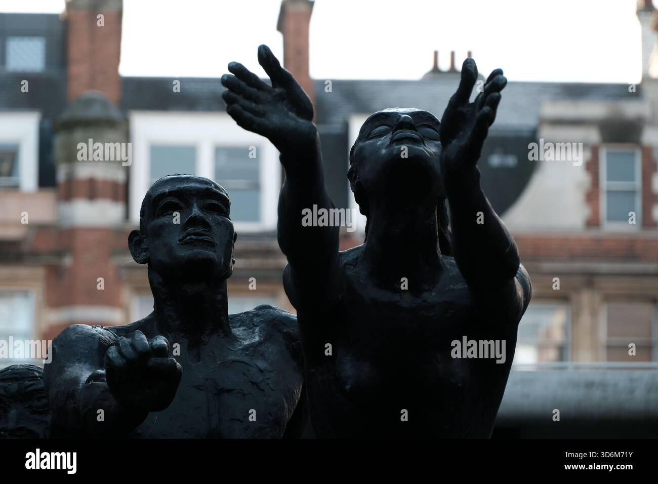 Jacob Epstein Sculpture Stock Photo - Alamy