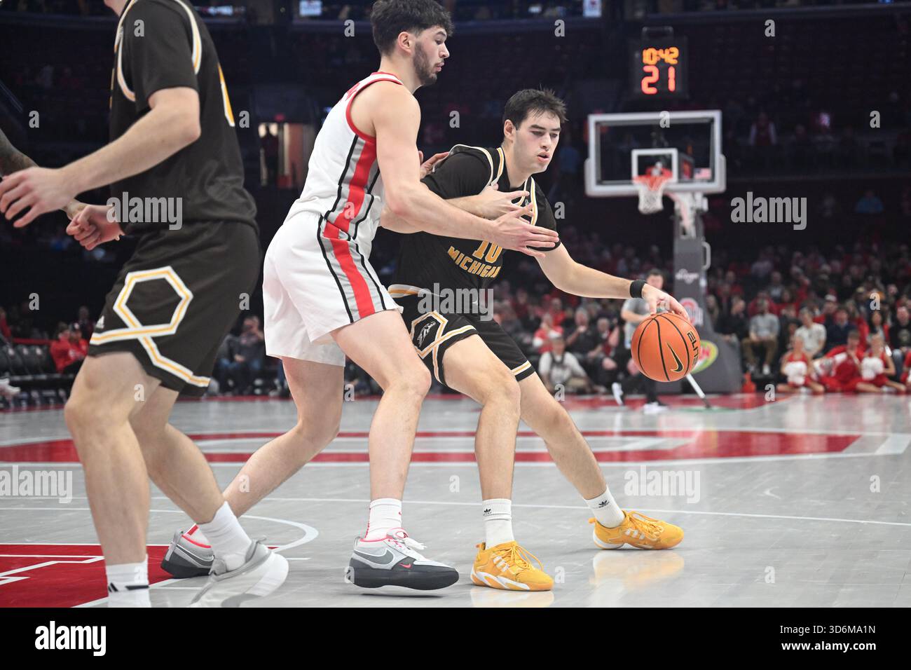 November 20, 2025: Western Michigan Broncos forward Max Burton (10 ...