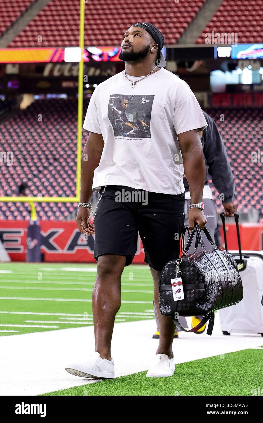 Buffalo Bills fullback Reggie Gilliam arrives prior to an NFL football ...