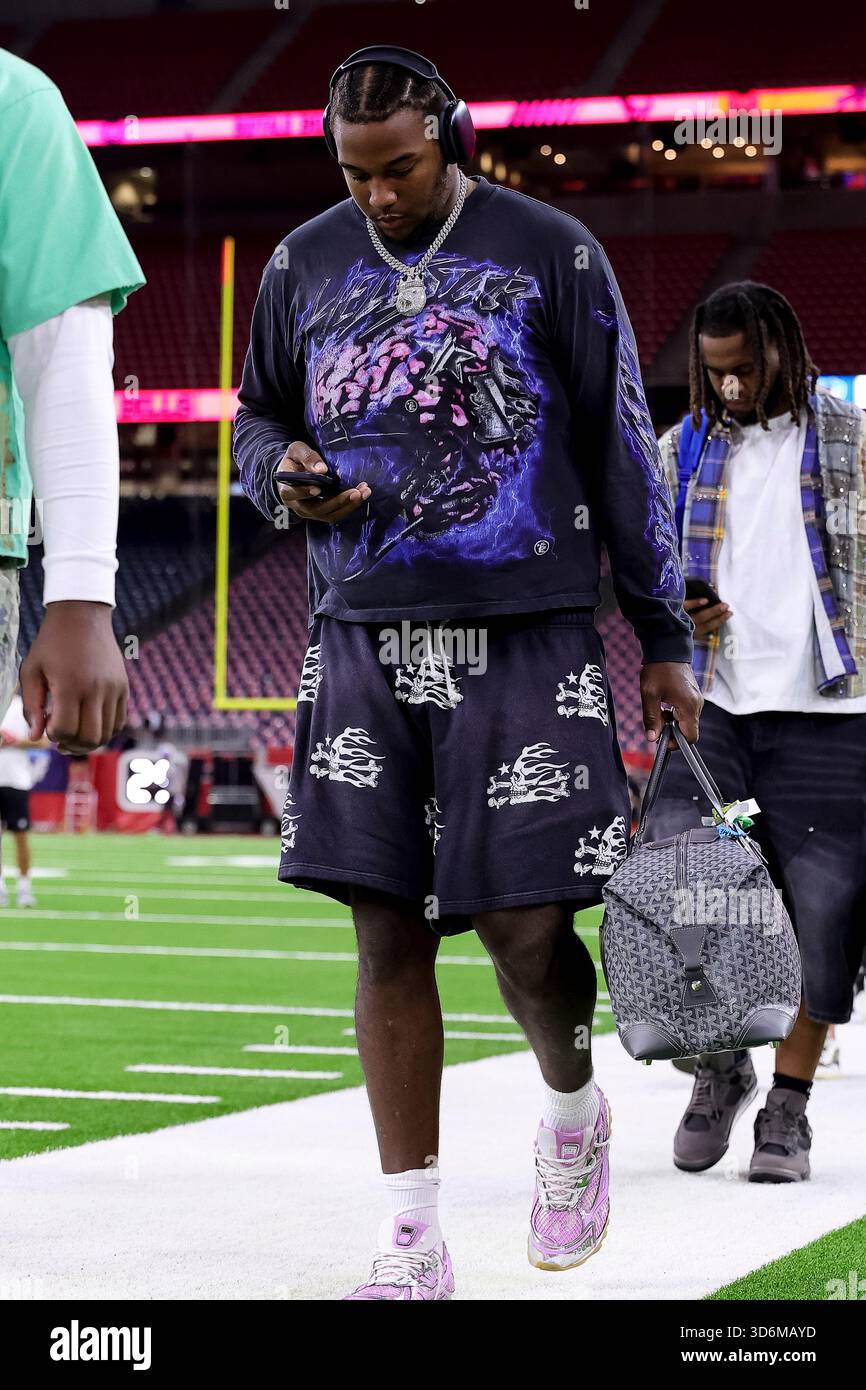 Buffalo Bills defensive tackle Deone Walker arrives prior to an NFL ...