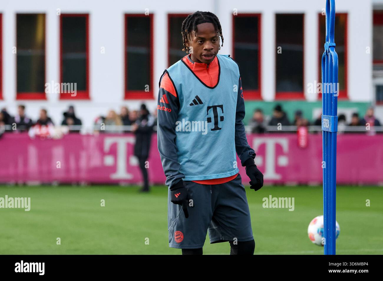 Wisdom Mike (FC FC Bayern Munich, #36), GER, Public Training, FC FC ...