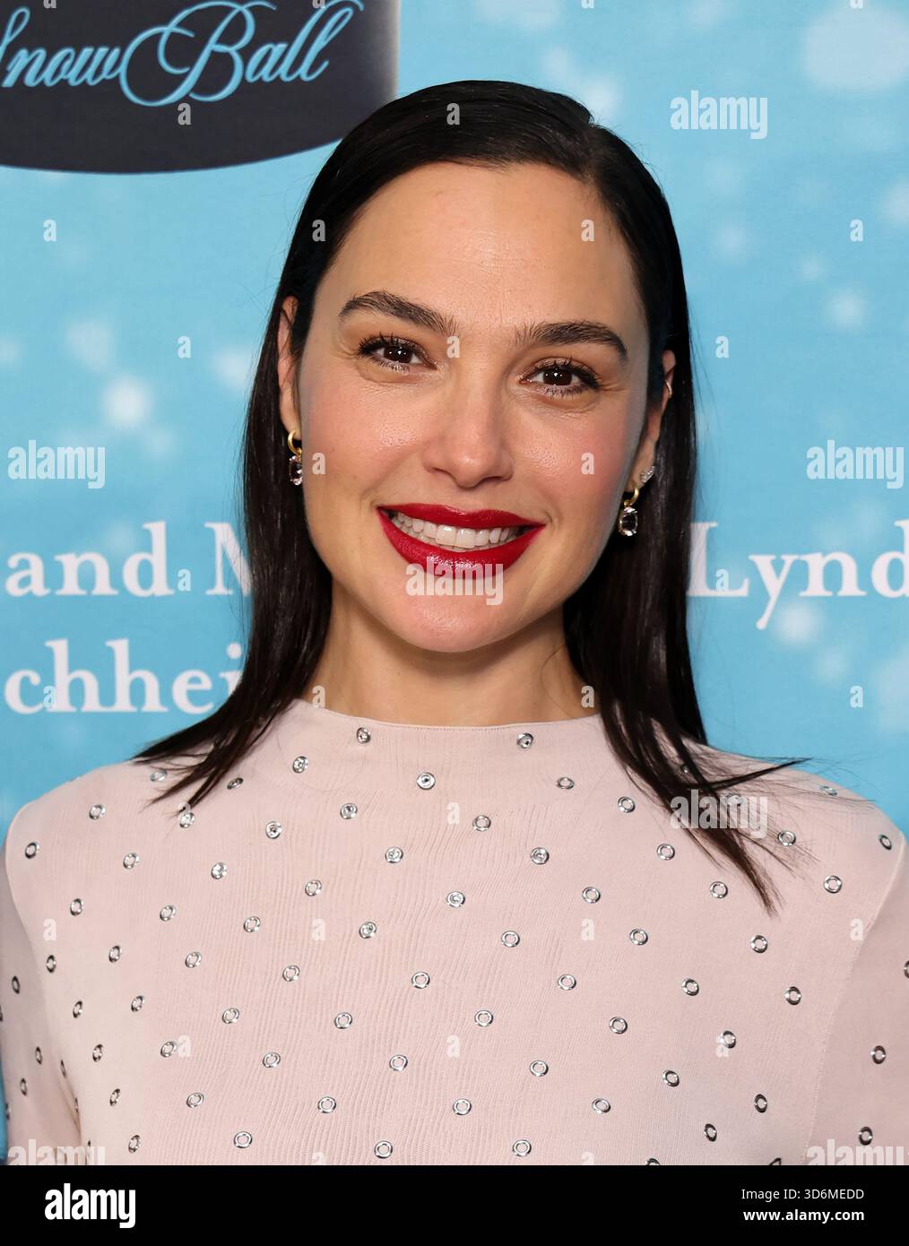 20 November 2025 - Beverly Hills, California - Gal Gadot. Women's Guild ...