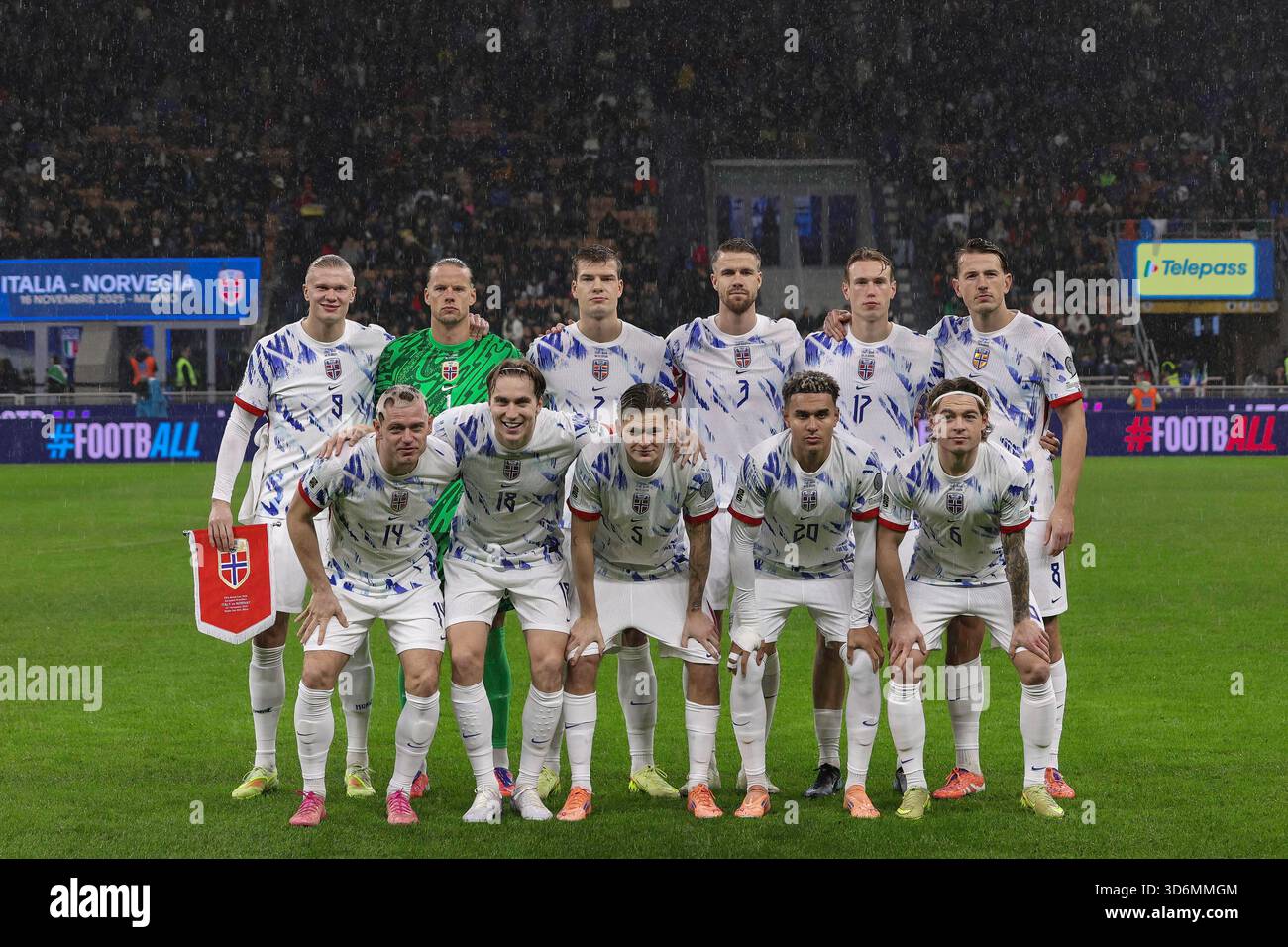 Norway soccer team vs italy soccer team hi-res stock photography and ...