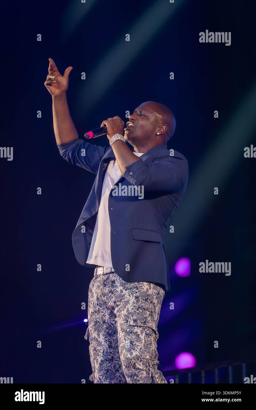 Singer Akon performs live at Soho garden as Luxury Real Estate ...