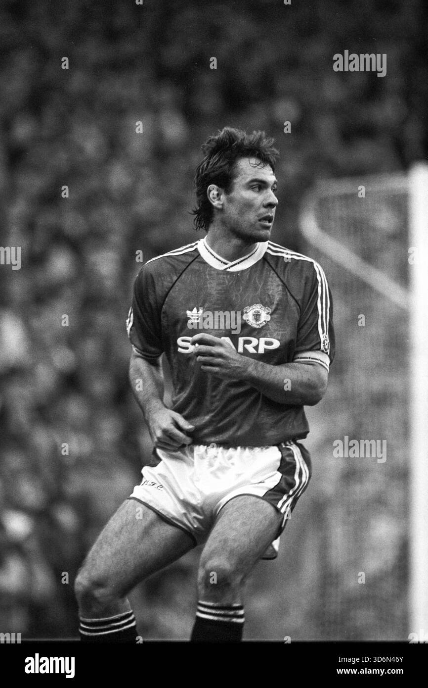 Sport football action photographer Black and White Stock Photos ...