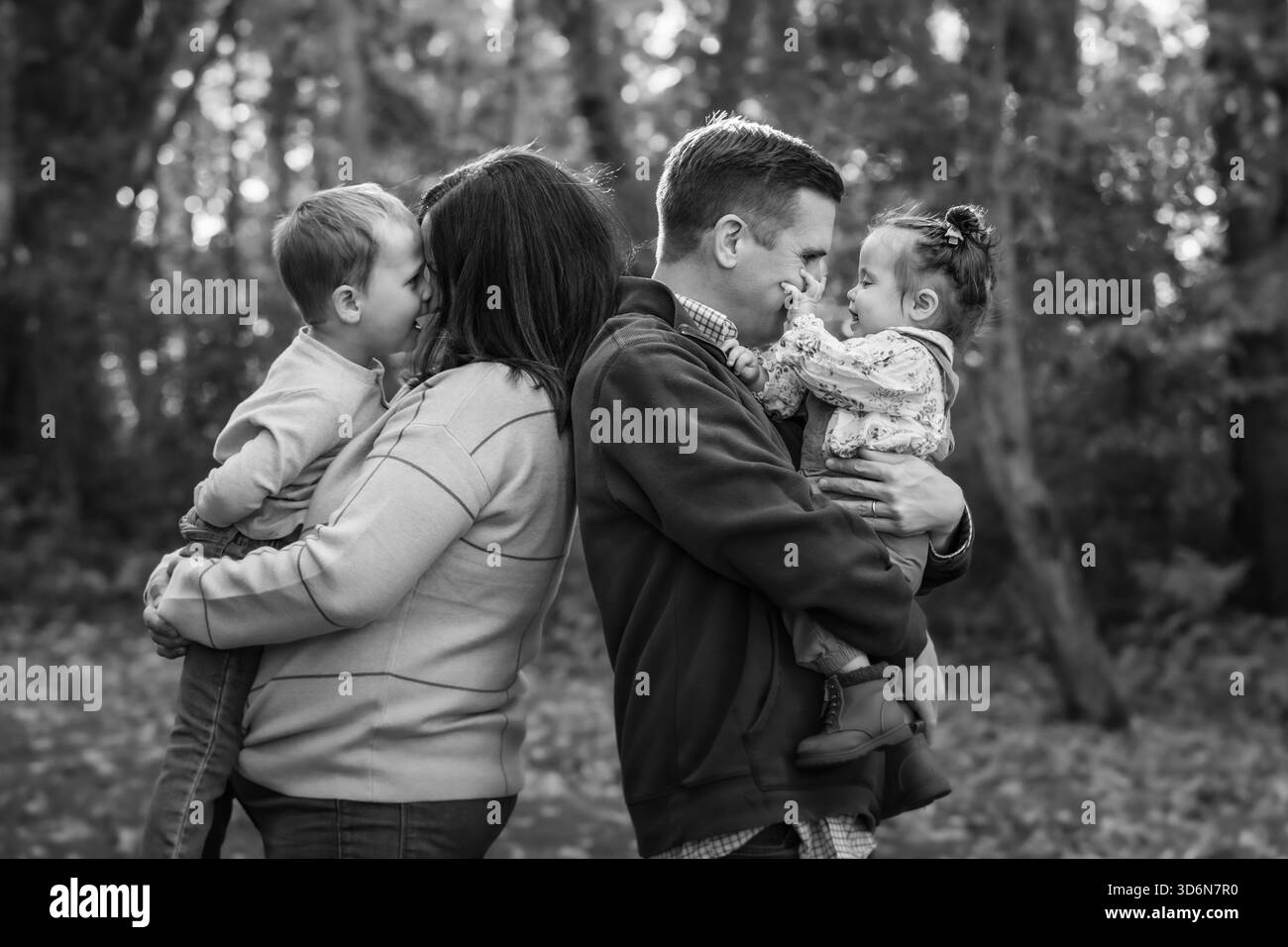 Mother father child smile Black and White Stock Photos & Images - Alamy