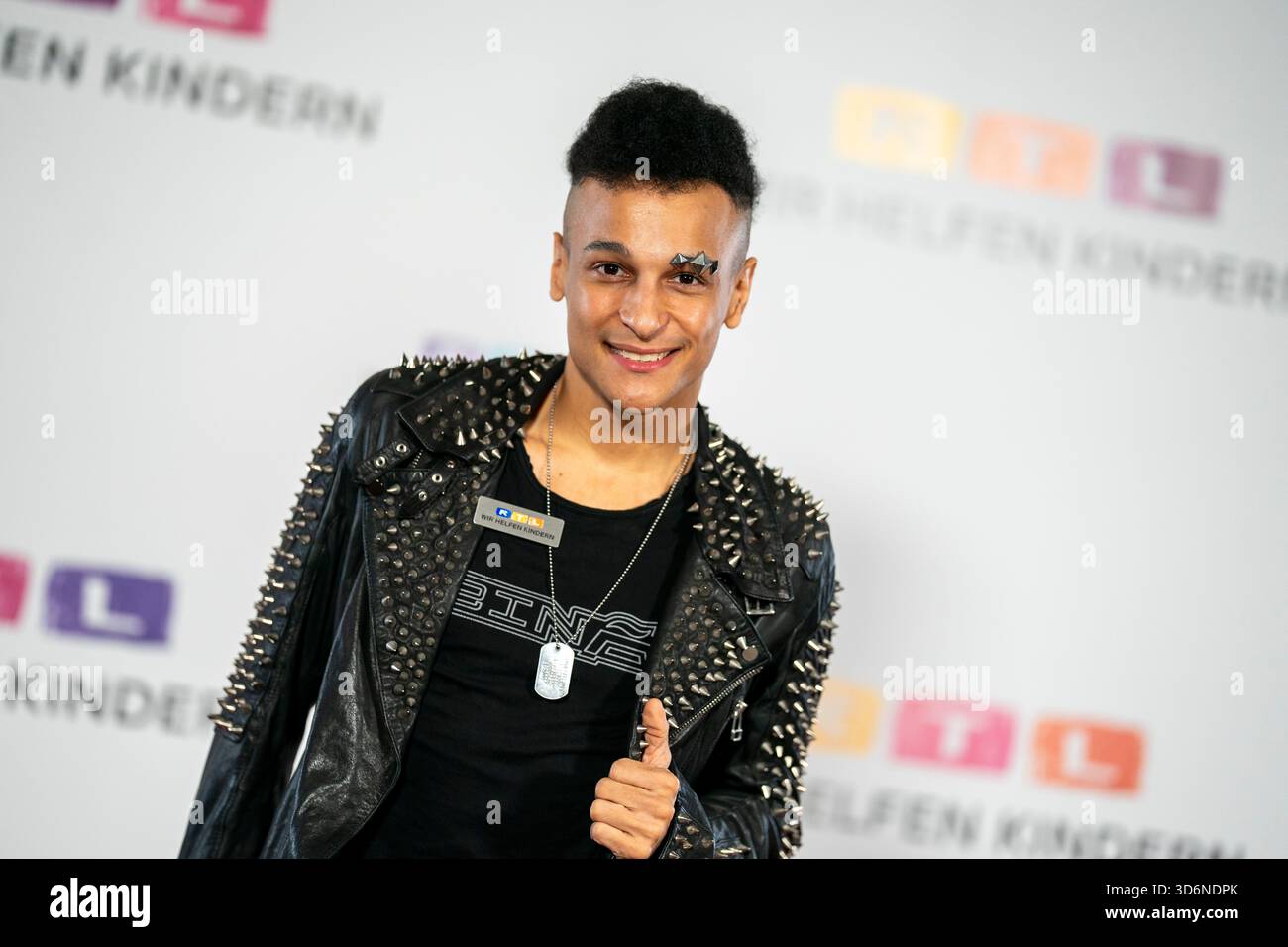 Sänger Prince Damien beim 30. RTL-Spendenmarathon 2025 im Studio 8 der ...