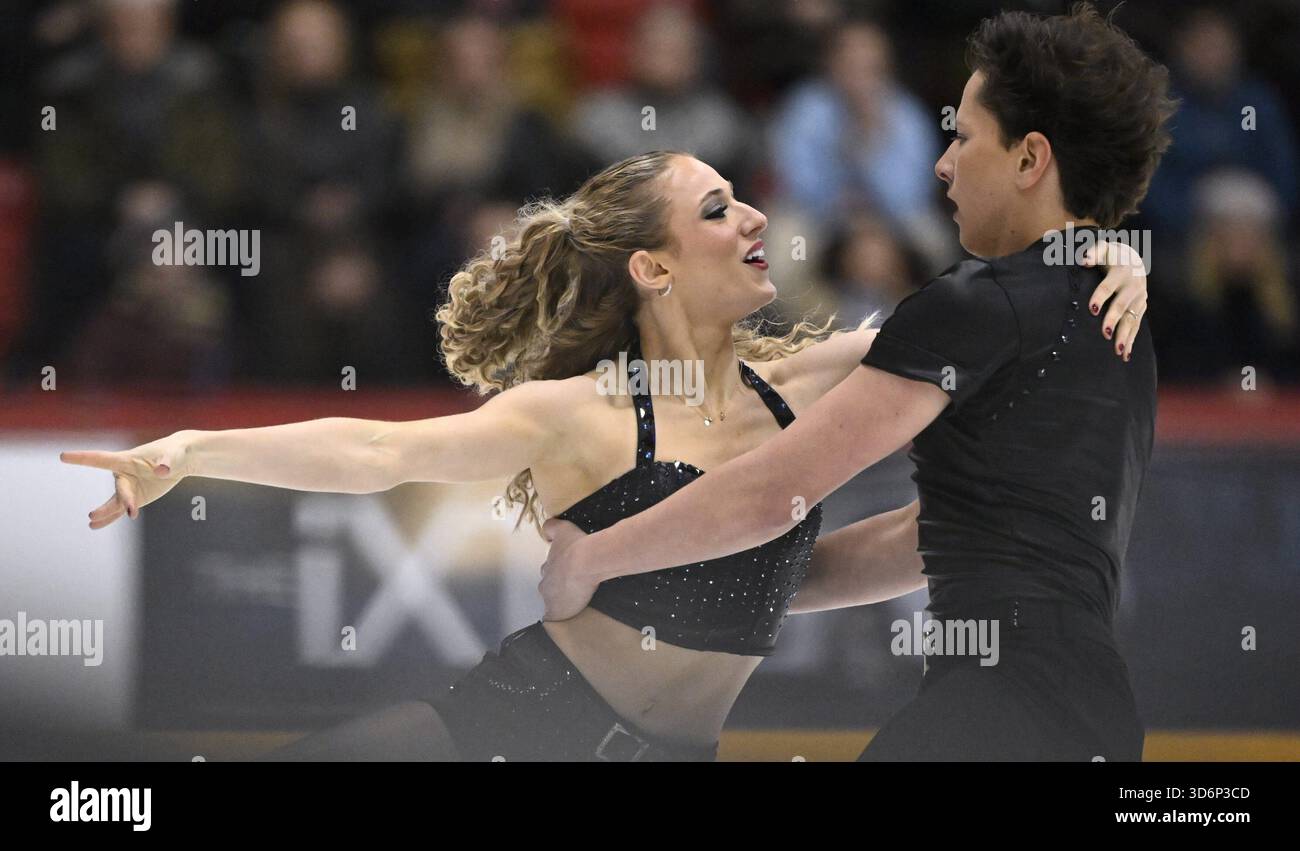 Emilea Zingas and Vadym Kolesnik of the U.S. perform in Ice Dance ...