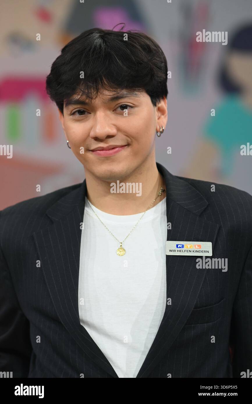 JJ, Saenger, Musiker, ESC Gewinner 2025, Portraet, Porträt, Portrait ...