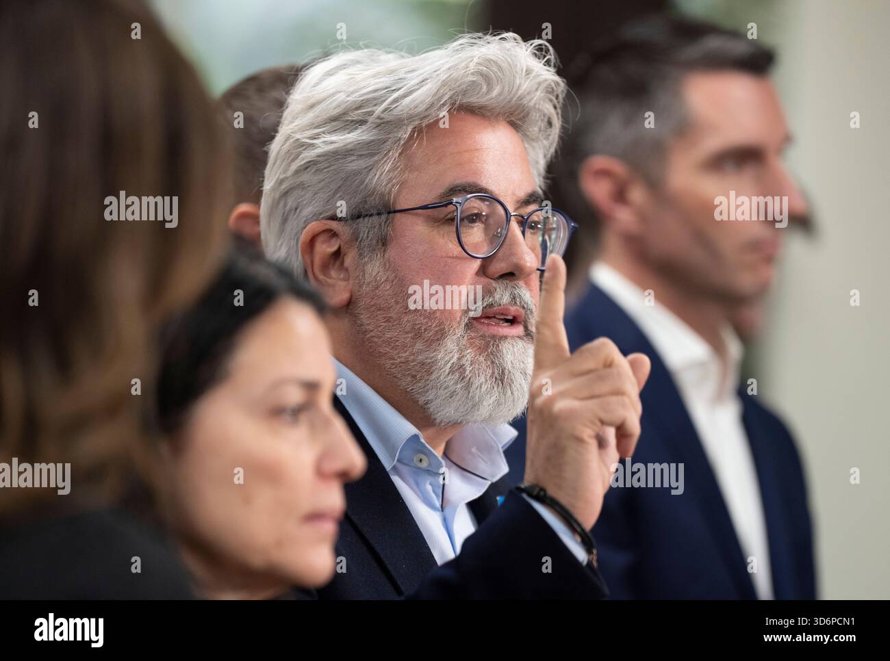 Quebec Liberal Party Leader Pablo Rodriguez speaks to the media ...