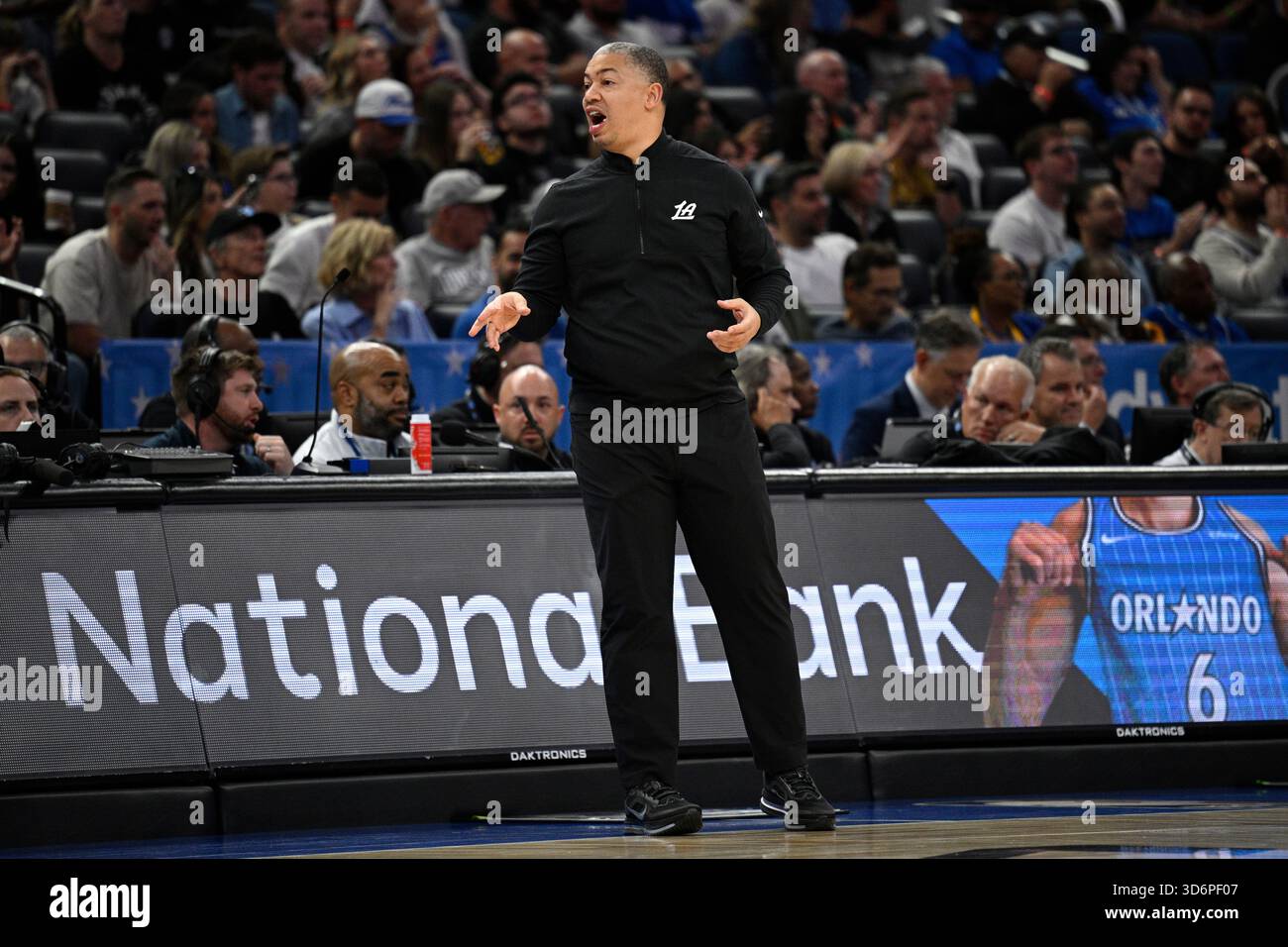 Los Angeles Clippers head coach Tyronn Lue calls out instructions ...
