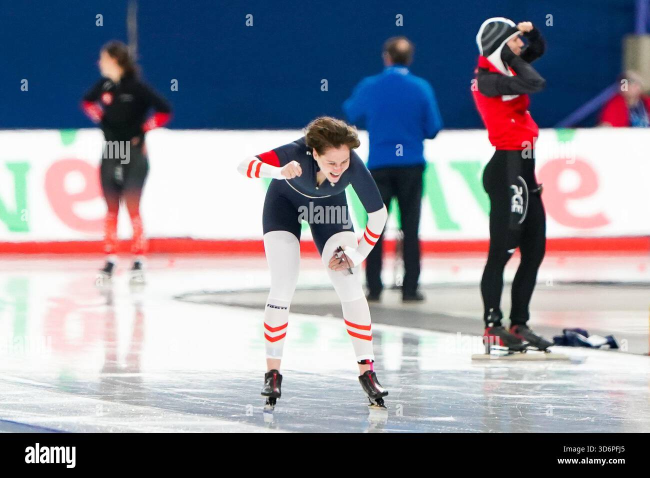 CALGARY, CANADA - NOVEMBER 21: Anna Molnar of Austria during the ISU ...