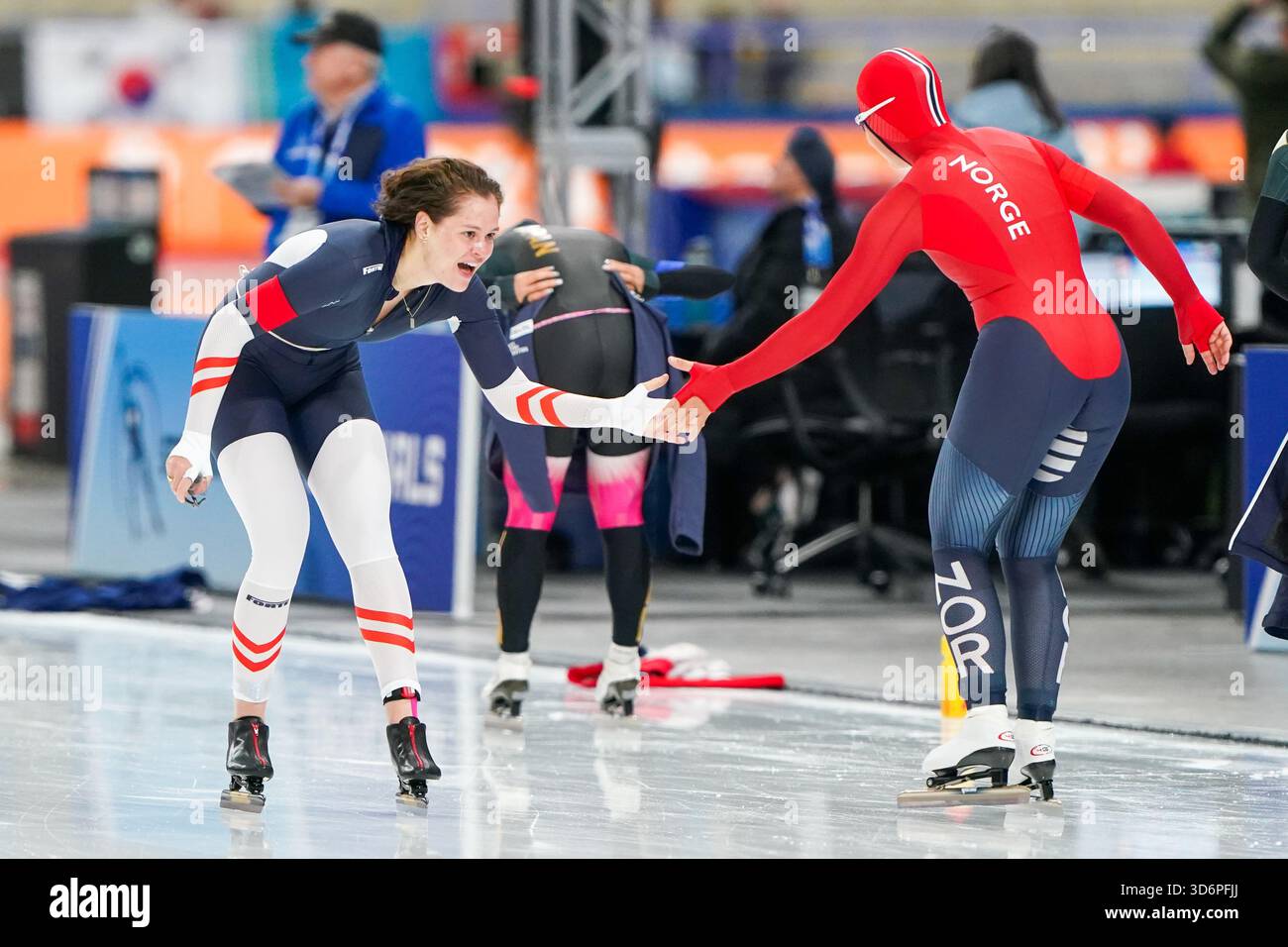 CALGARY, CANADA - NOVEMBER 21: Anna Molnar of Austria during the ISU ...