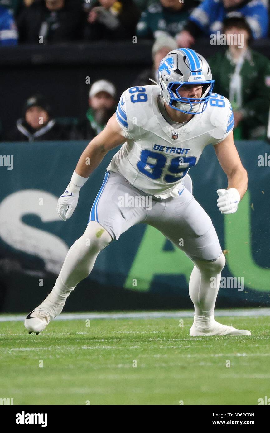 Detroit Lions tight end Brock Wright (89) runs a route during an NFL ...
