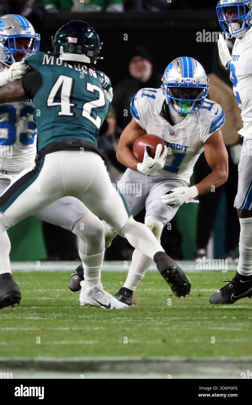 Detroit Lions wide receiver Kalif Raymond (11) runs with the ball ...