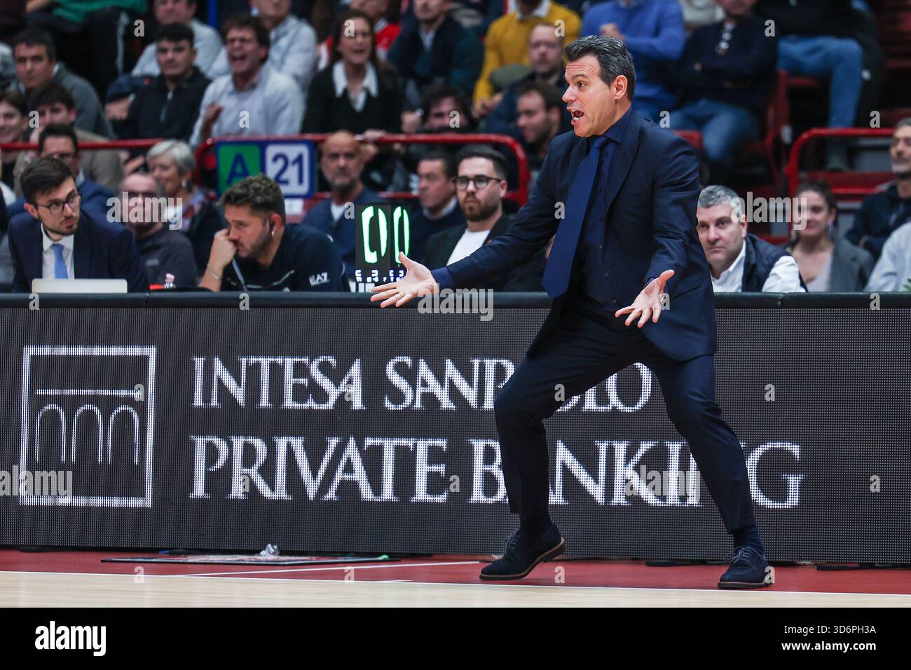 Dimitris Itoudis Head Coach of Hapoel IBI Tel Aviv reacts during ...