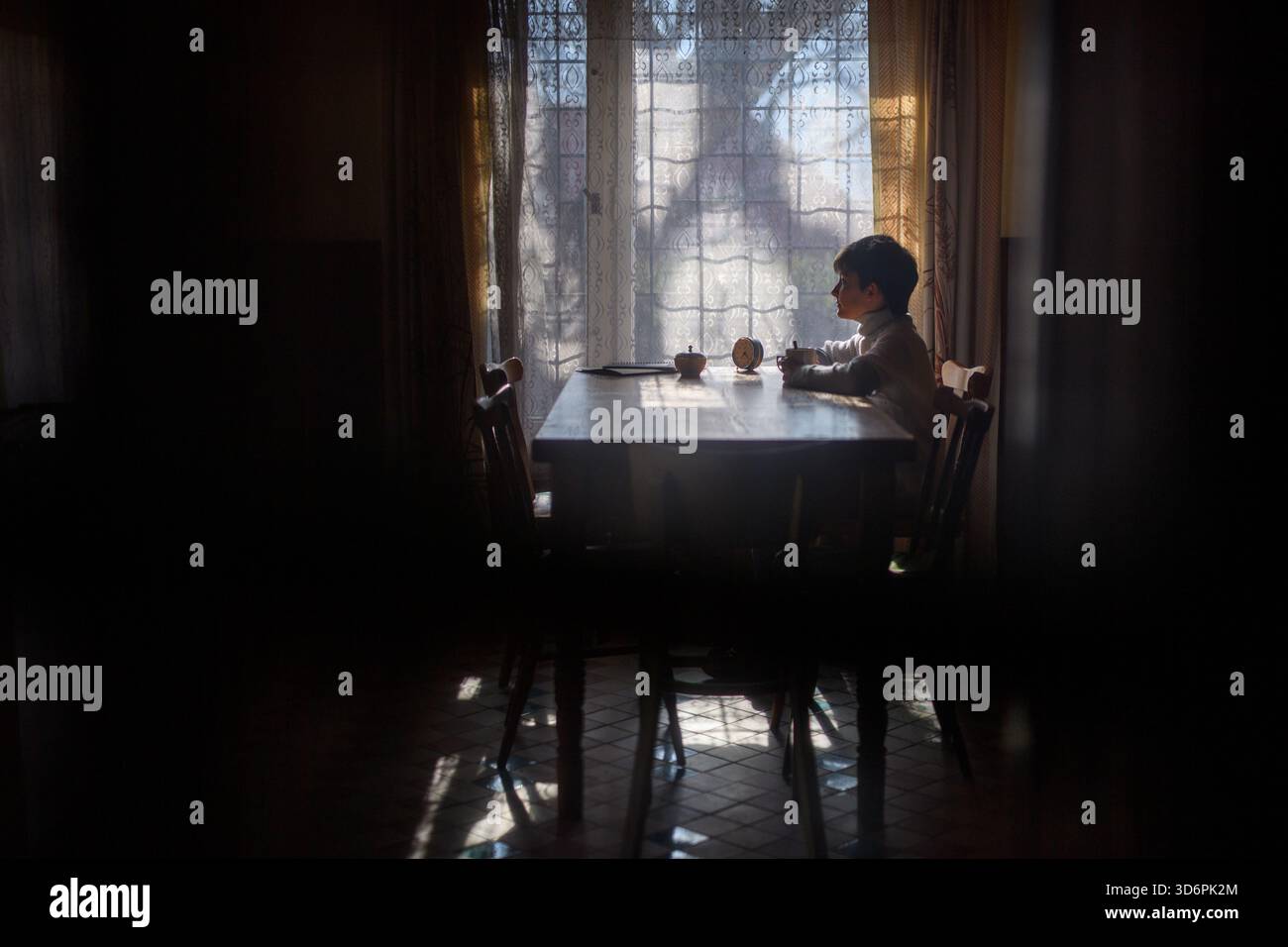 Orphan girl hi-res stock photography and images - Alamy