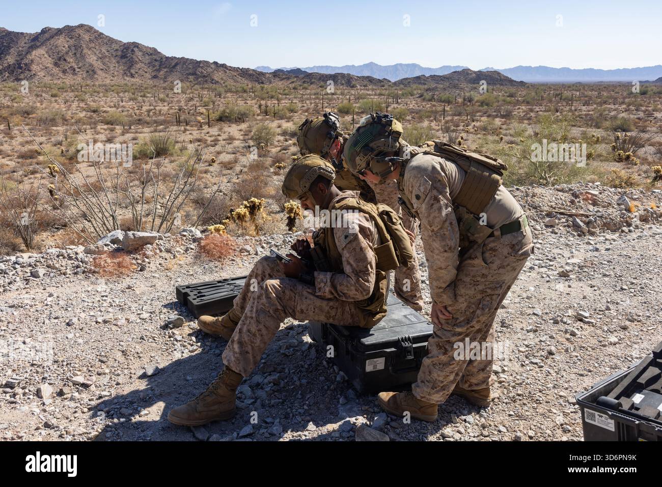 Reconnaissance marines marine corps hi-res stock photography and images ...