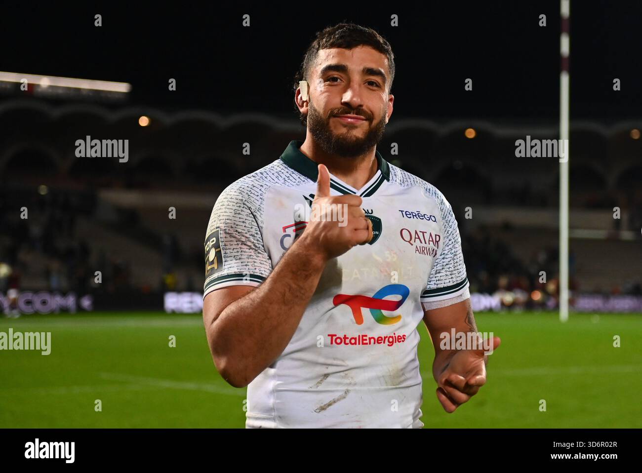 Sacha Zegueur of Section Paloise during TOP 14 match between Bordeaux ...