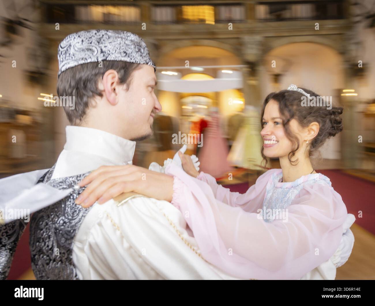 The Cinderella season starts at Moritzburg Castle. From November 21 ...