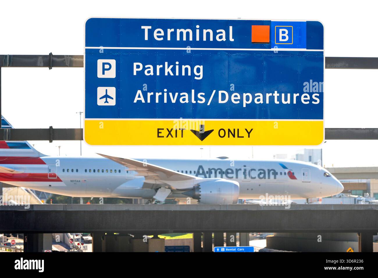 An American Airlines aircraft taxis over a bridge at Dallas Fort Worth ...
