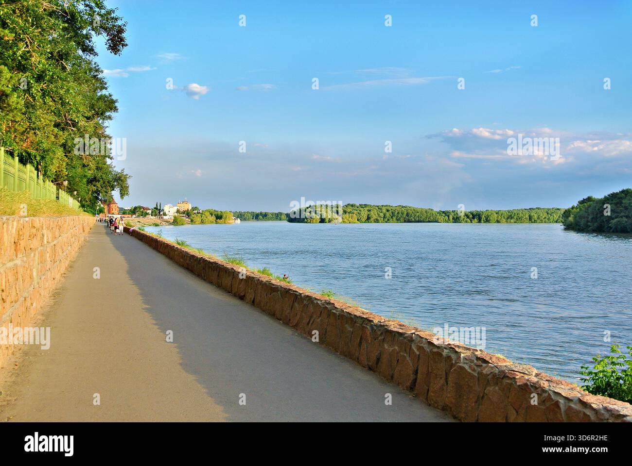 Long riverside path lined hi-res stock photography and images - Alamy