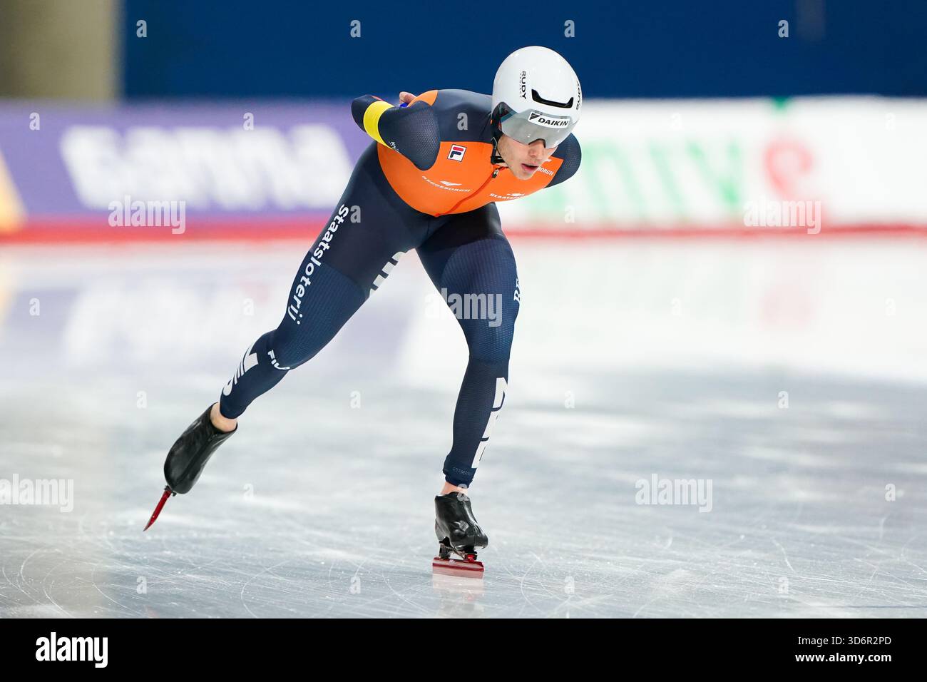 CALGARY, CANADA - NOVEMBER 21: Marcel Bosker of Netherlands during the ...