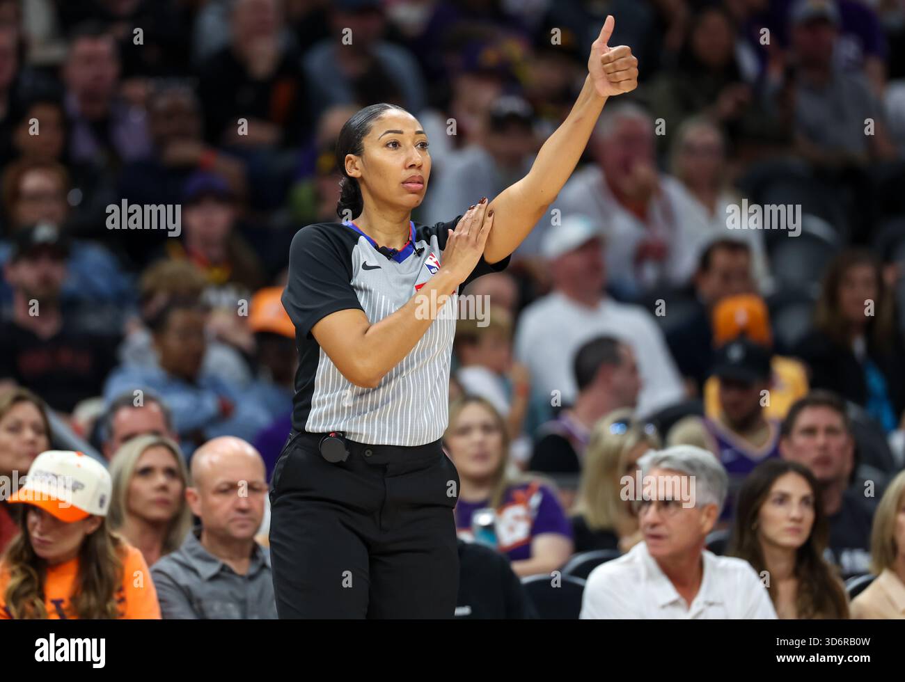 Referee Simone Jelks makes a call during the second half of an NBA ...
