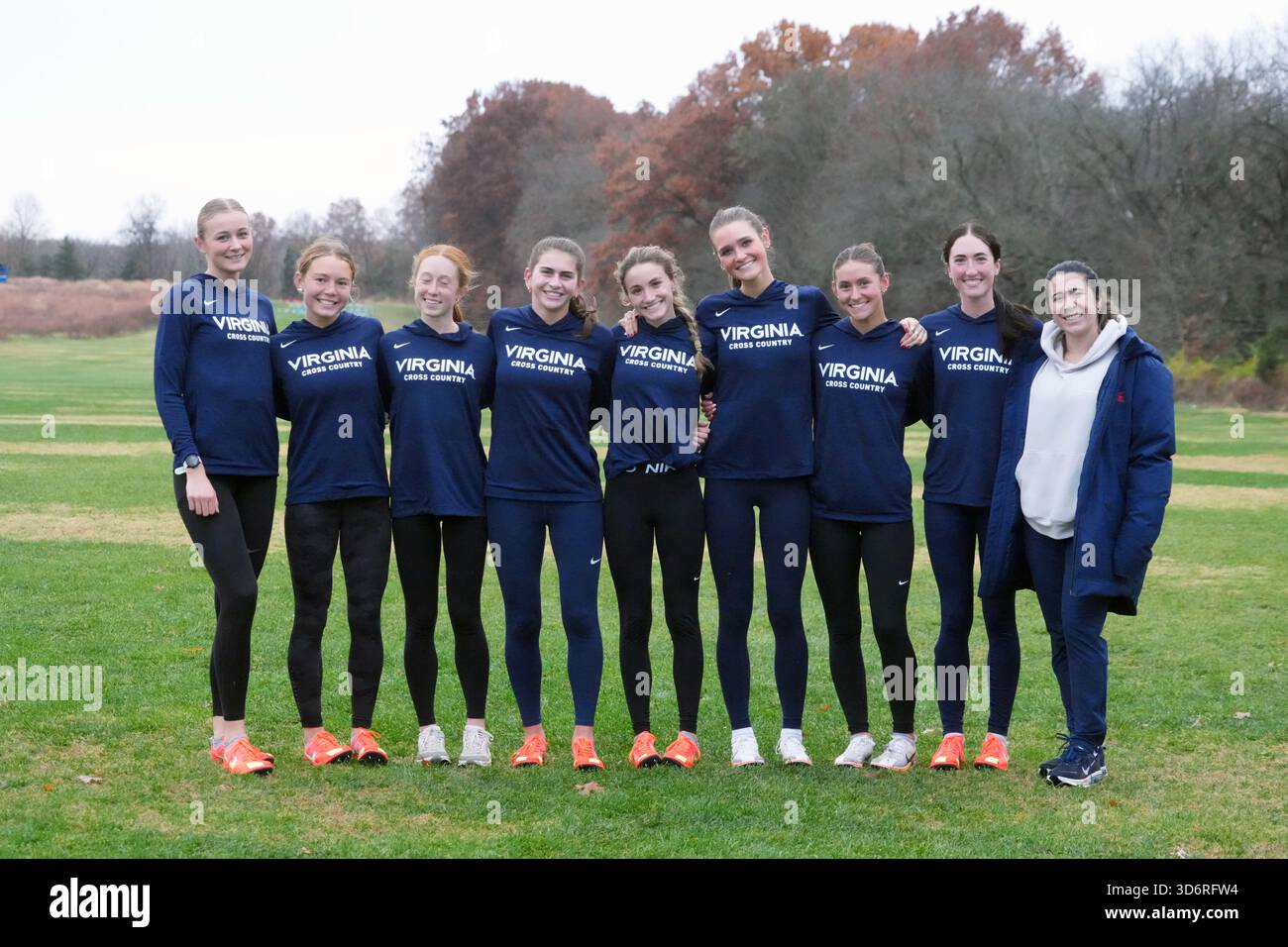 Members of the Virginia Cavaliers women's team, including Gillian ...