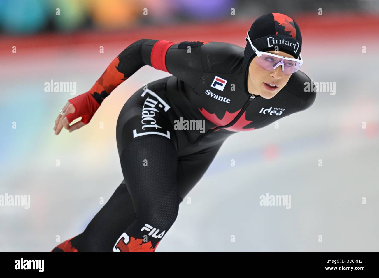 Valerie MALTAIS of Canada competes in the Women's 3000m at the ISU ...