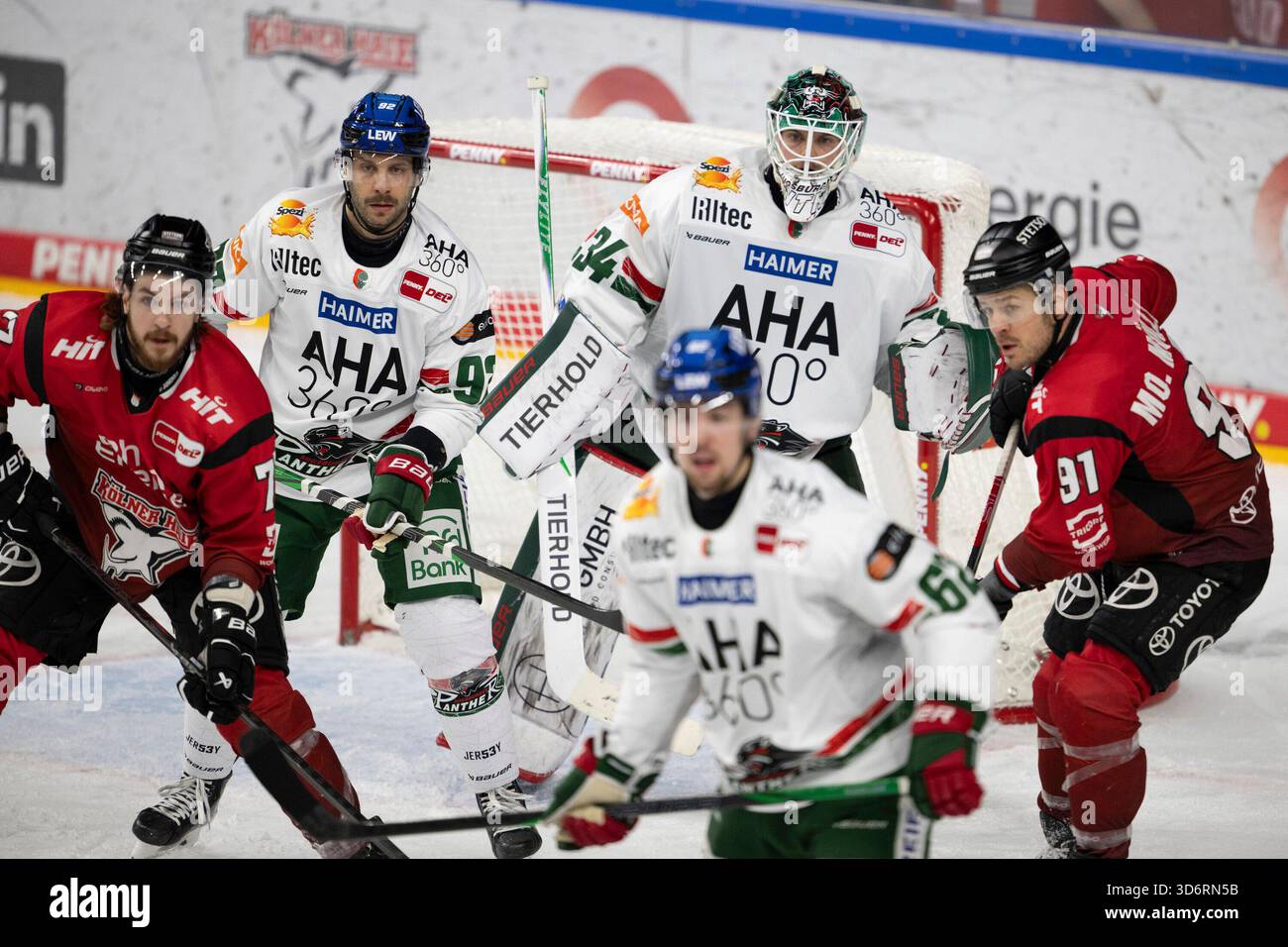 Ryan Macinnis (Cologne Sharks, Forward, #77); Joseph Cramarossa ...