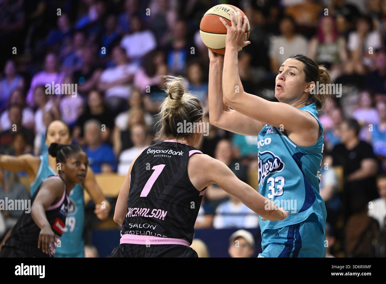 Haley Peters of the Flyers (right) during the WNBL Round 6 match ...