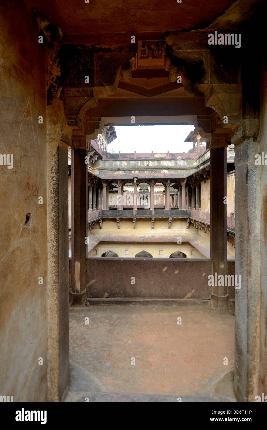 Interiors of the Datia Palace, also known as Bir Singh Palace or Bir ...