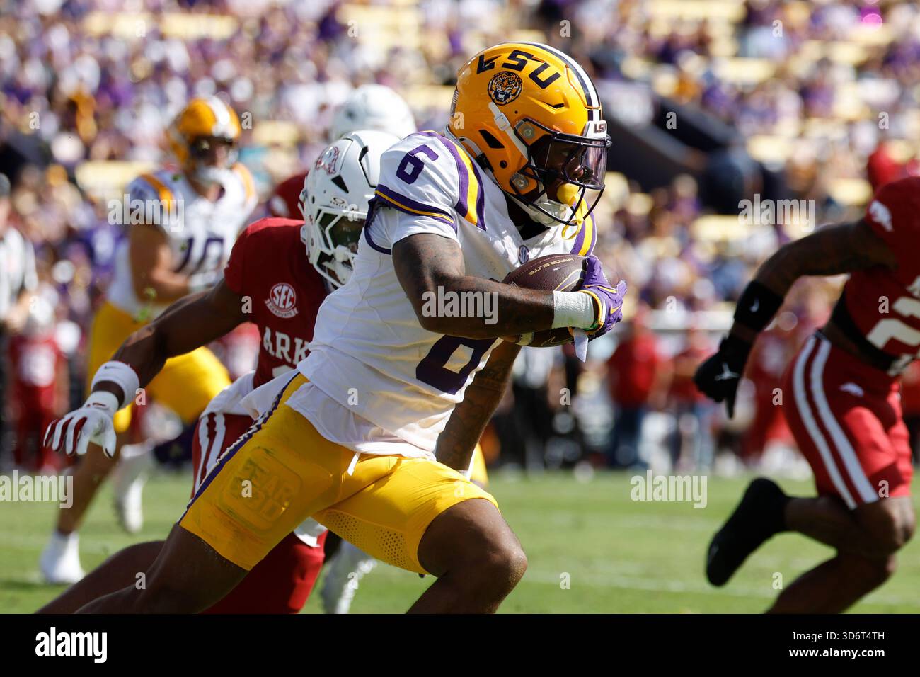 LSU wide receiver Barion Brown (6) carries the ball after a reception ...
