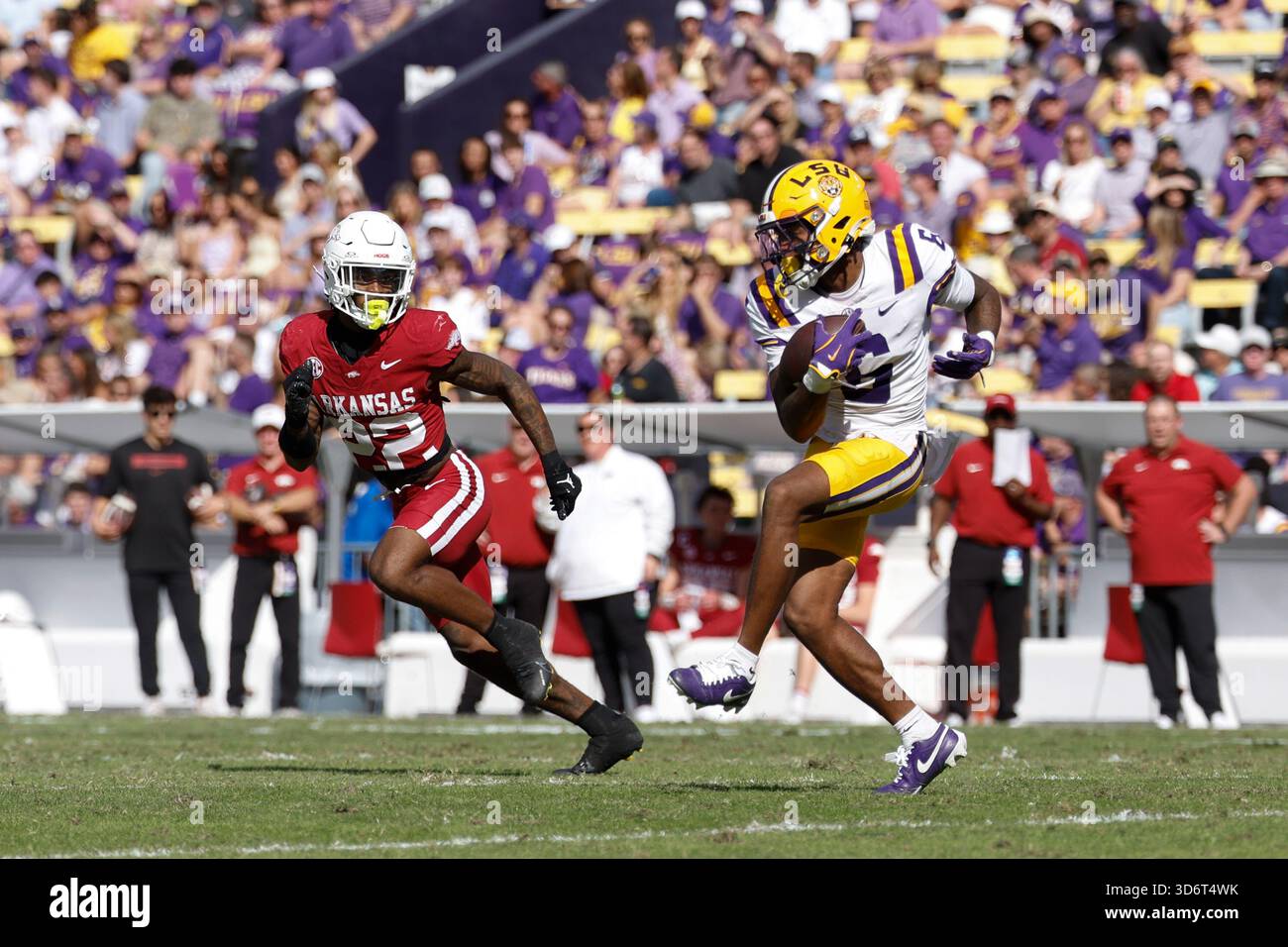 LSU wide receiver Barion Brown (6) carries the ball after a reception ...