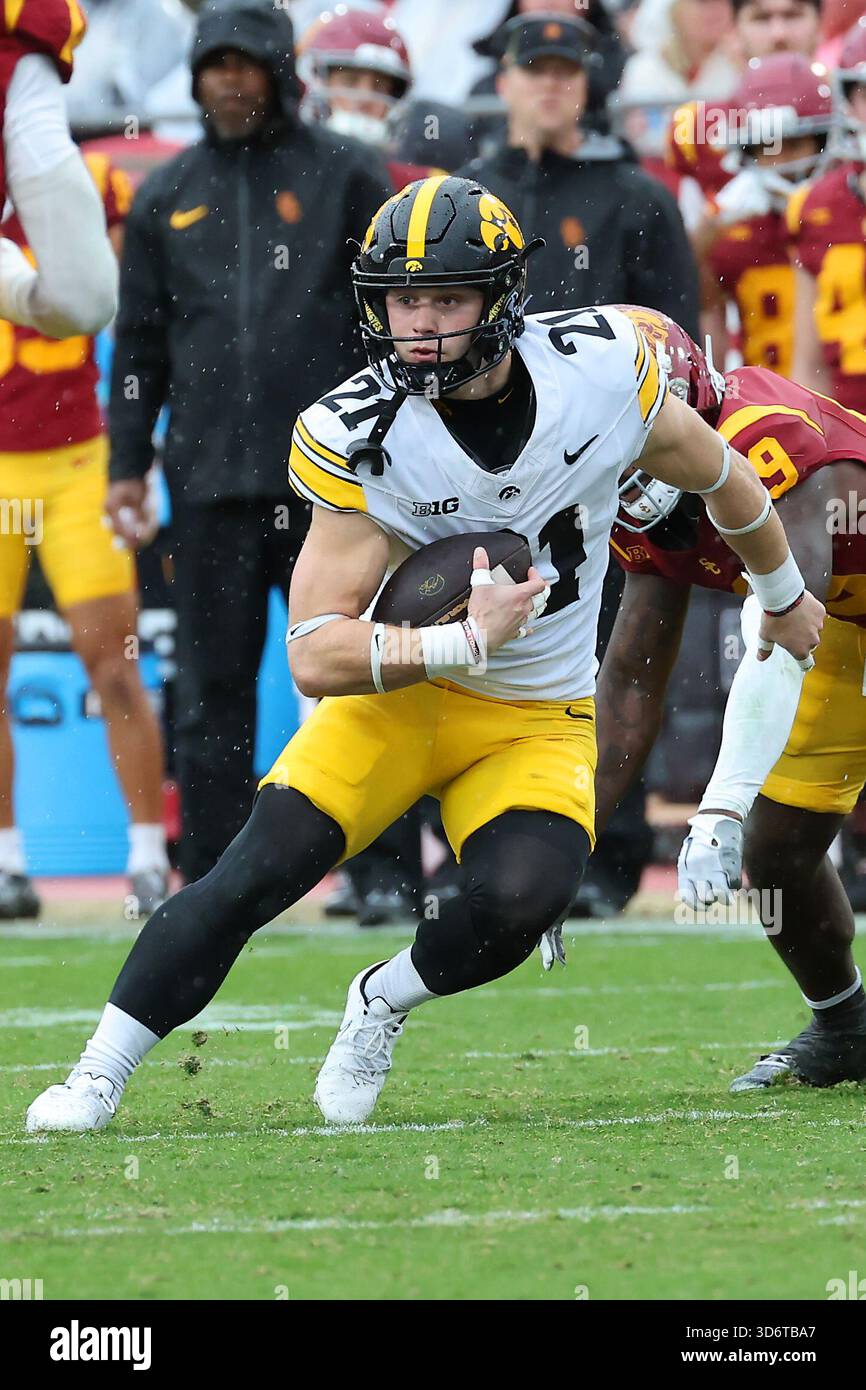 Iowa wide receiver Kaden Wetjen (21) runs with a reception during an ...