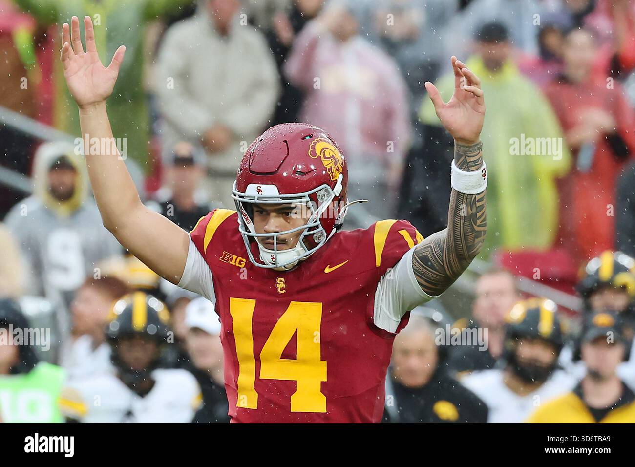 USC quarterback Jayden Maiava (14) celebrates during an NCAA college ...
