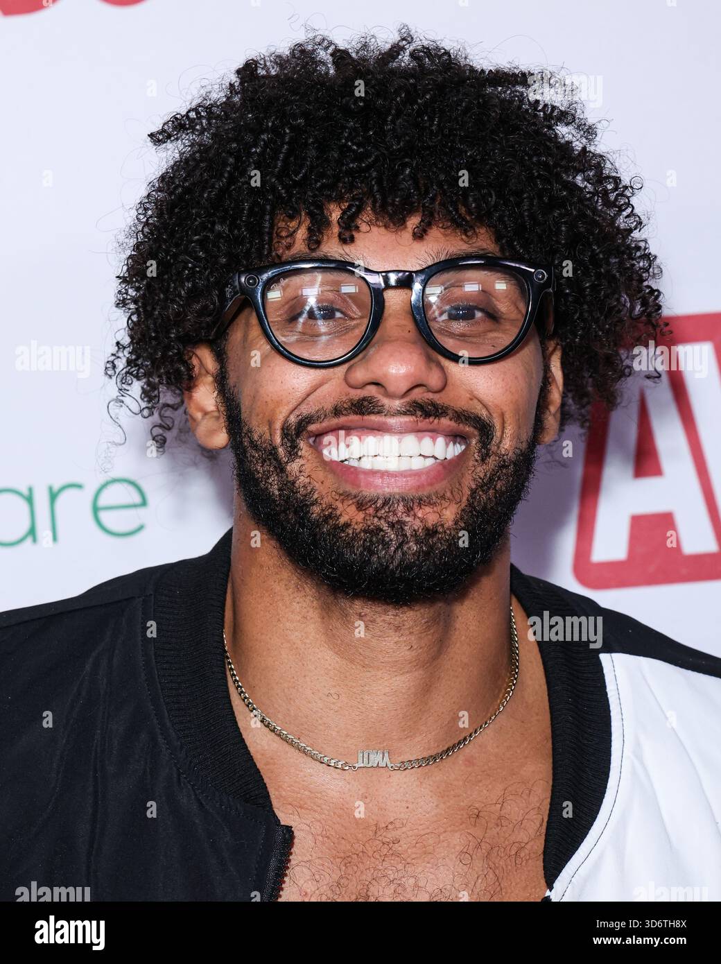 HOLLYWOOD, LOS ANGELES, CALIFORNIA, USA - NOVEMBER 20: Tony Genius ...