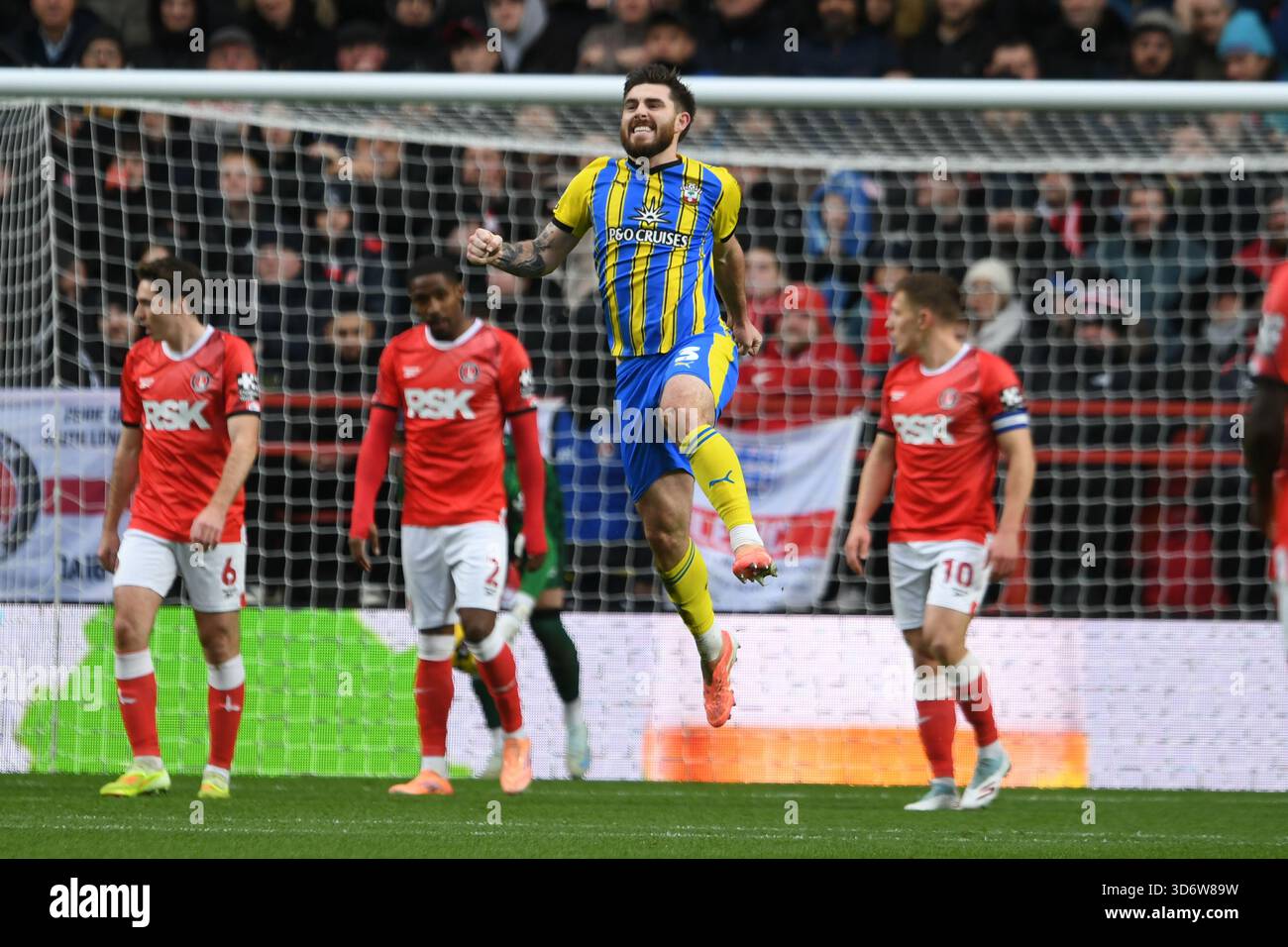 London, England. 22nd Nov 2025. Ryan Manning celebrates after scoring ...