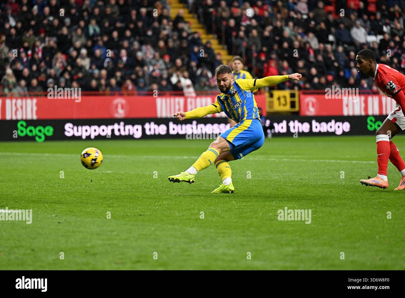 London, England, 22nd November, 2025: Adam Armstrong of Southampton ...