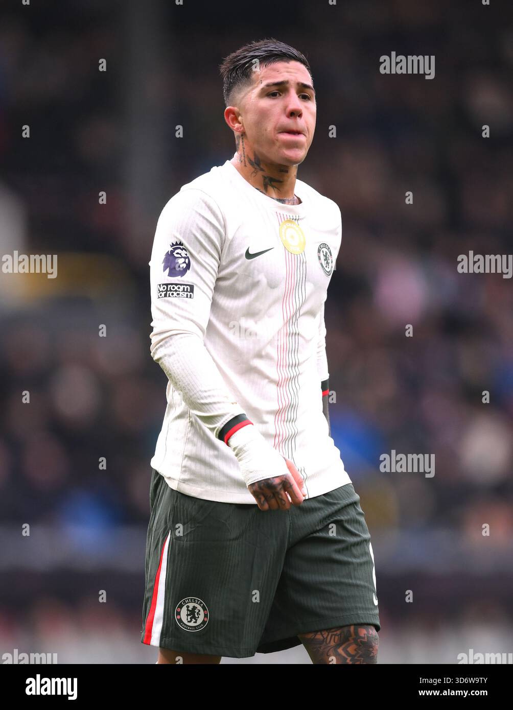 Chelsea's Enzo Fernandez during the Premier League match at Turf Moor ...