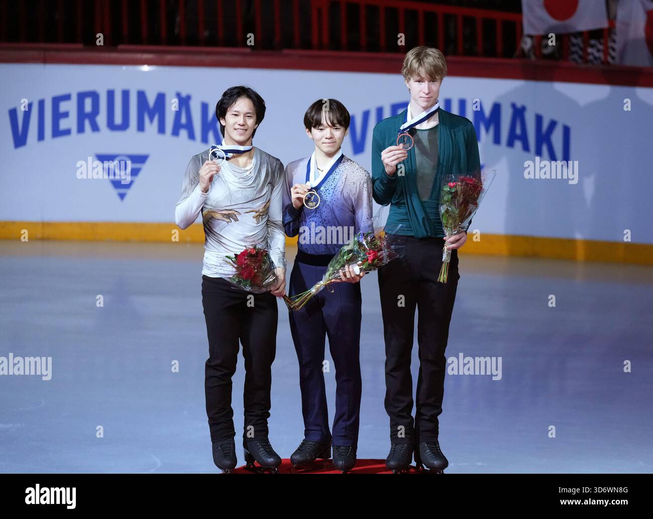 (L-R) Adam SIAO HIM FA of France, silver, Yuma Kagiyama of Japan, gold ...