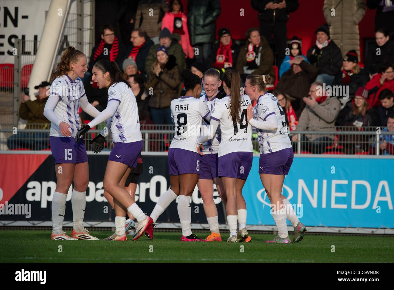 Player of SGS Essen celebrate the goal during the Google Pixel Frauen ...
