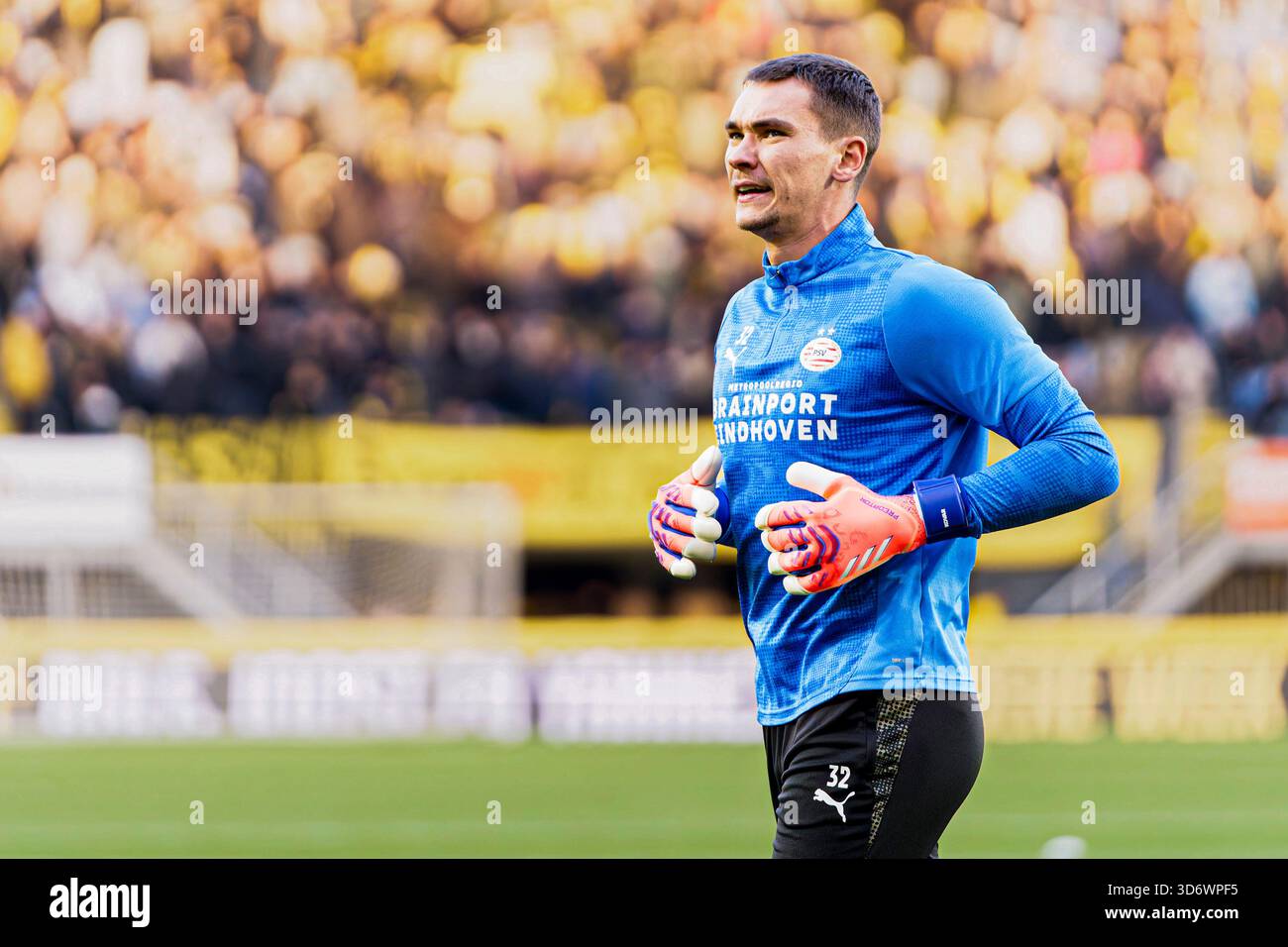 Goalkeeper Matej Kovar of PSV Eindhoven warms up prior to the Dutch ...
